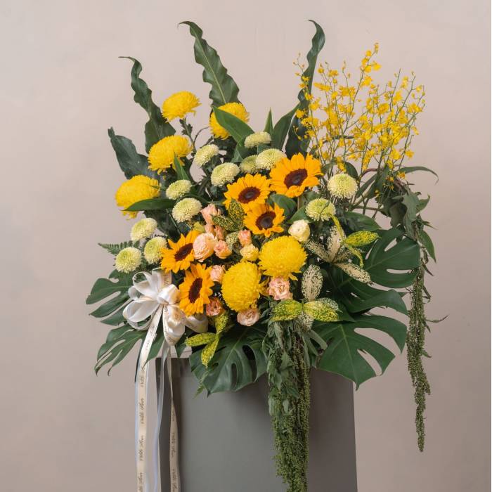 Remembrance Floral Stand | Petite Fleur