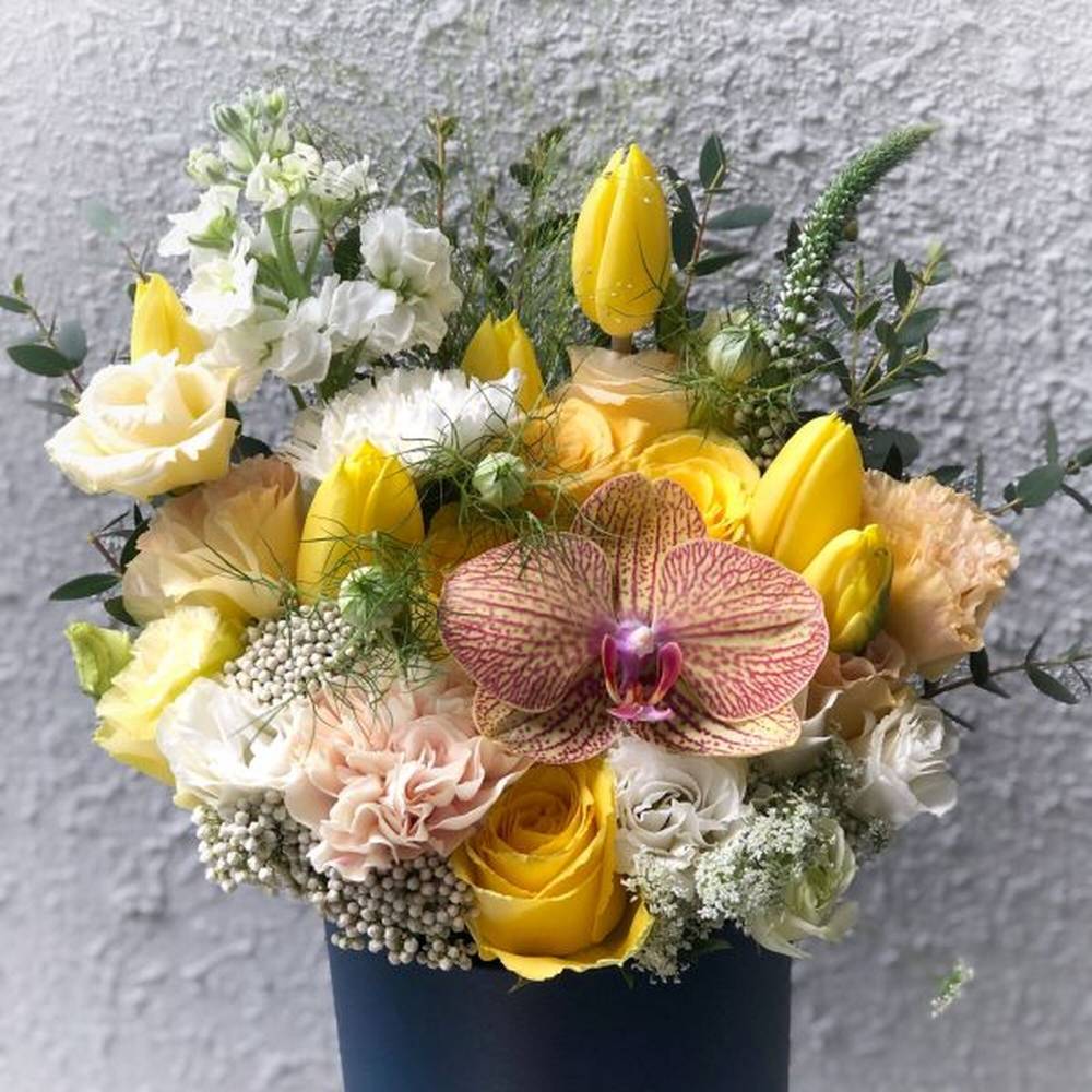 Petite Round Flower Box - Fresh Blooms | Petite Fleur