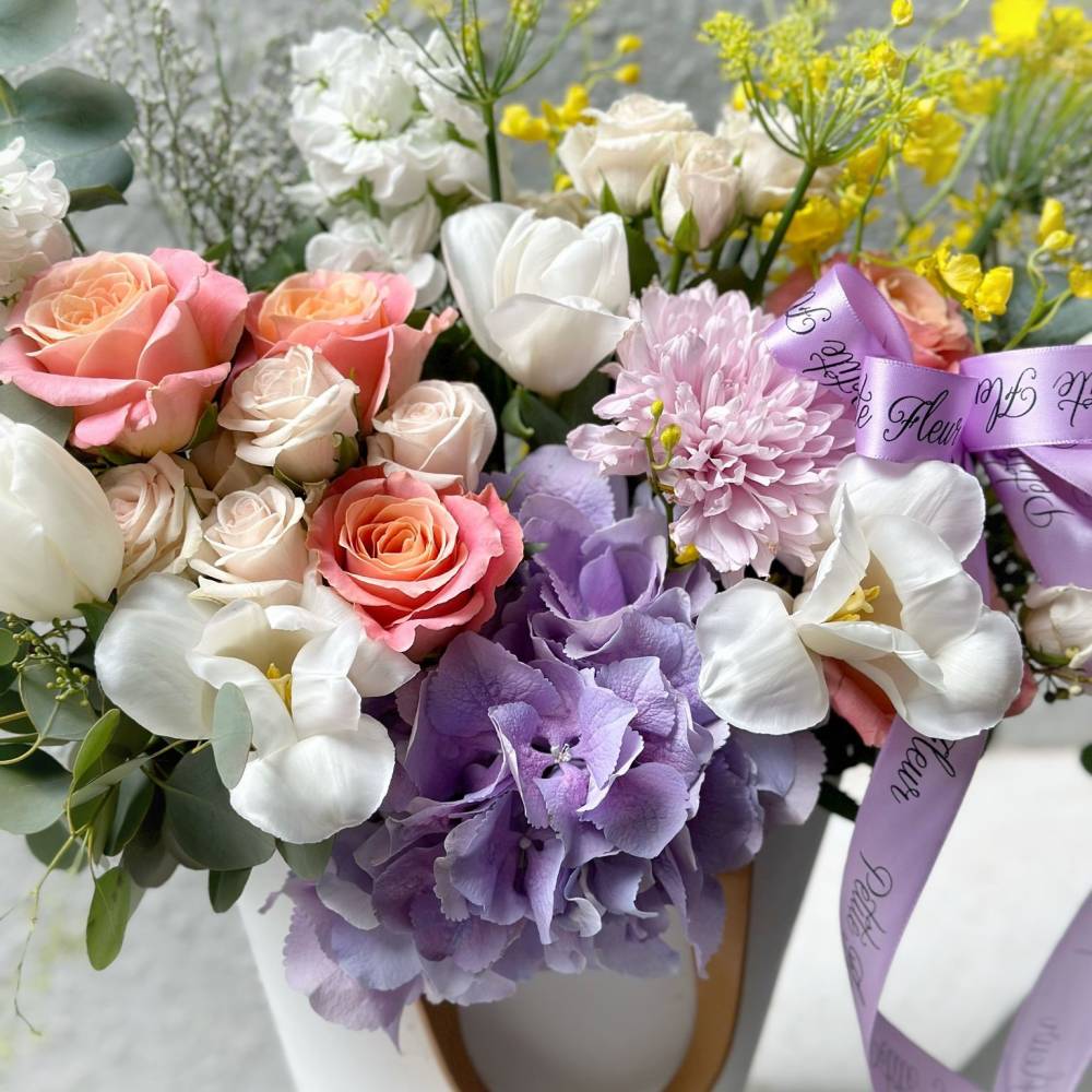 PF Bloom Bag Flower Vase Arrangement | Petite Fleur