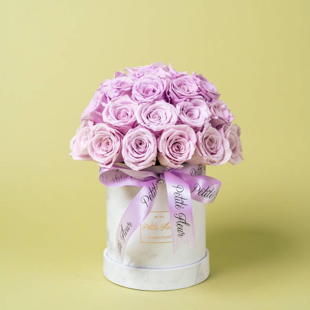 Everlasting Roses Box: Lasting Bouquets | Petite Fleur